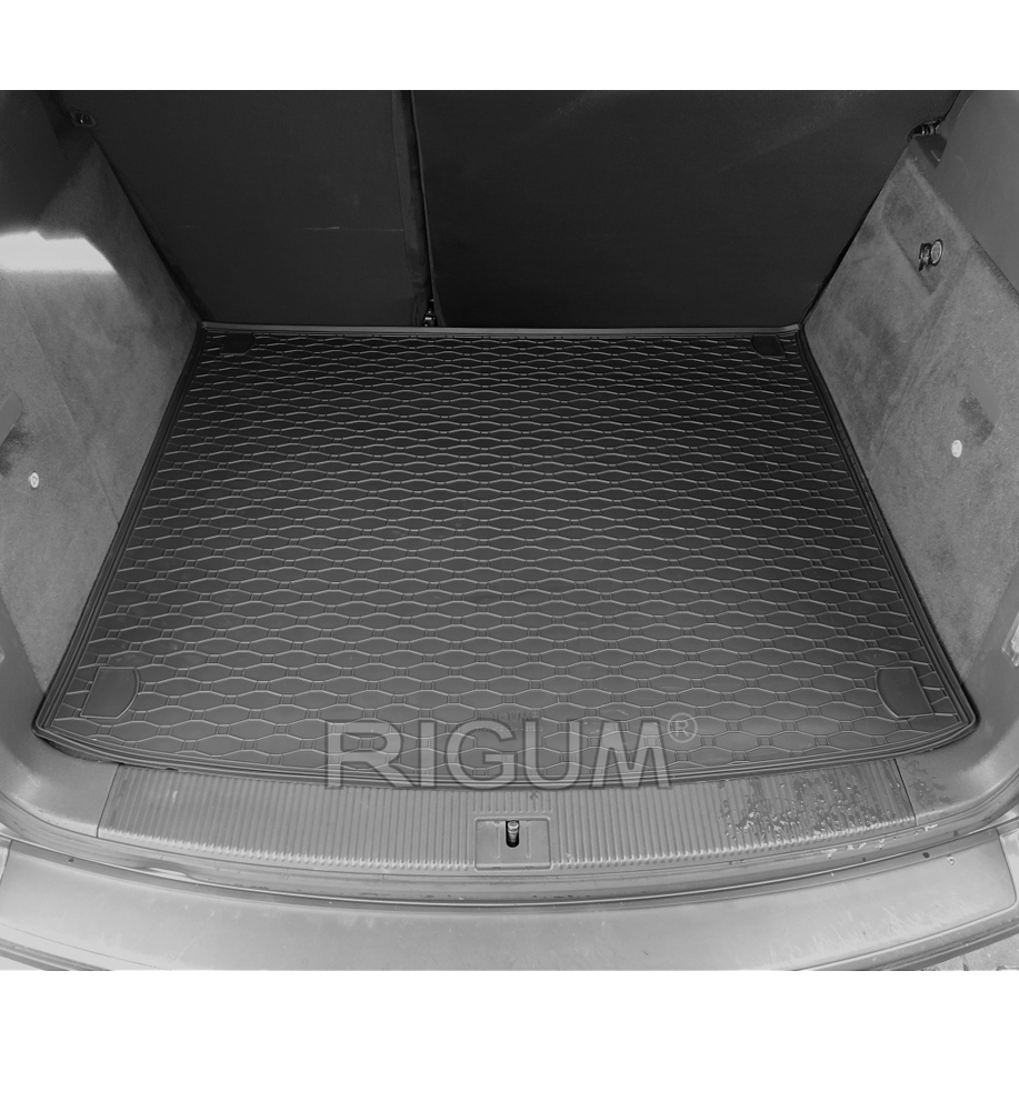 Tipska patosnica za bagaznik VW Touareg 10-